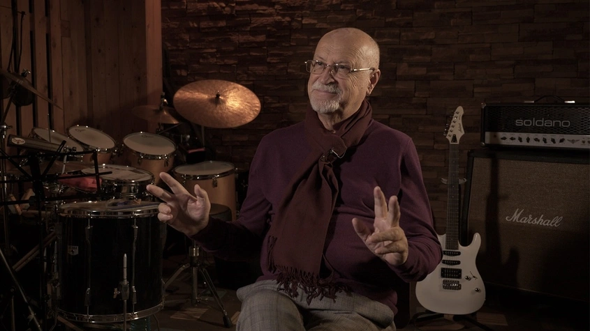 БНТ представя Йордан Караджов с филма ''Вундеркинд от Красно село'' | highviewart.com