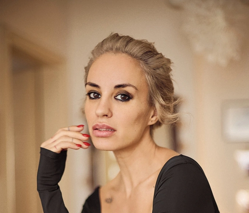 Радина Кърджилова, Ирмена Чичикова и Ани Пападопулу за първи път в спектакъла ''за любовта ...